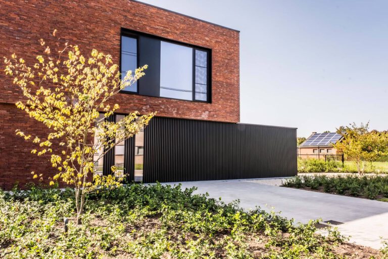 Specialist plaatsing Alinel gevelbekleding | Steegmans Construct
